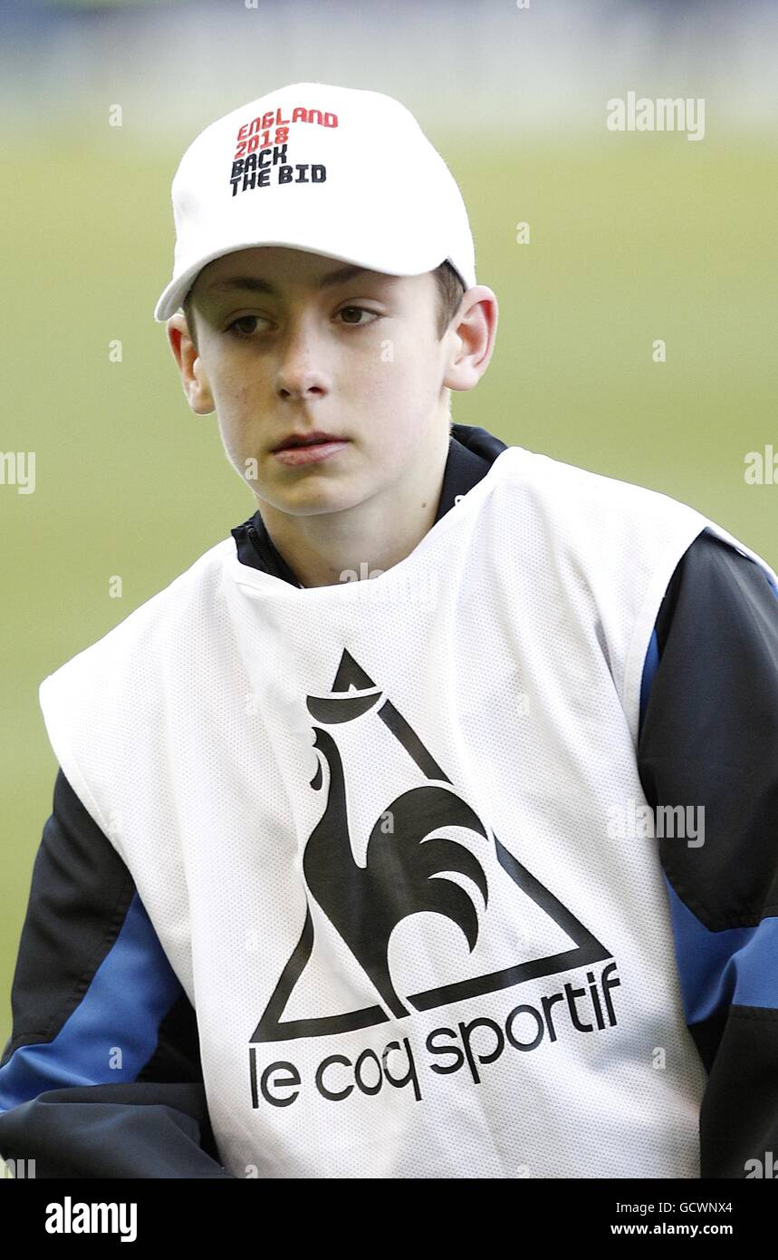 Boy soccer ball back shot hi-res stock photography and images - Alamy