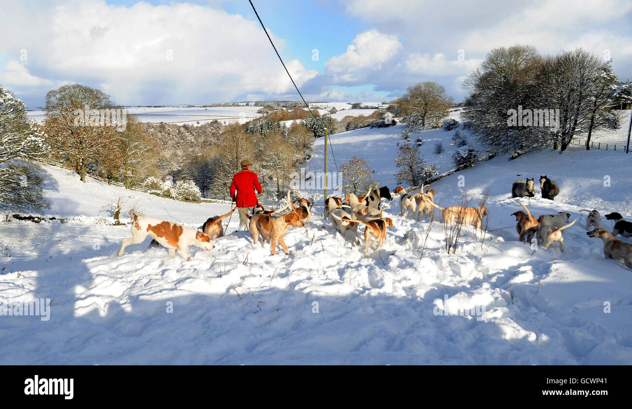 The Saltersgate Farmers Hunt leaving Lockton village on the North York ...