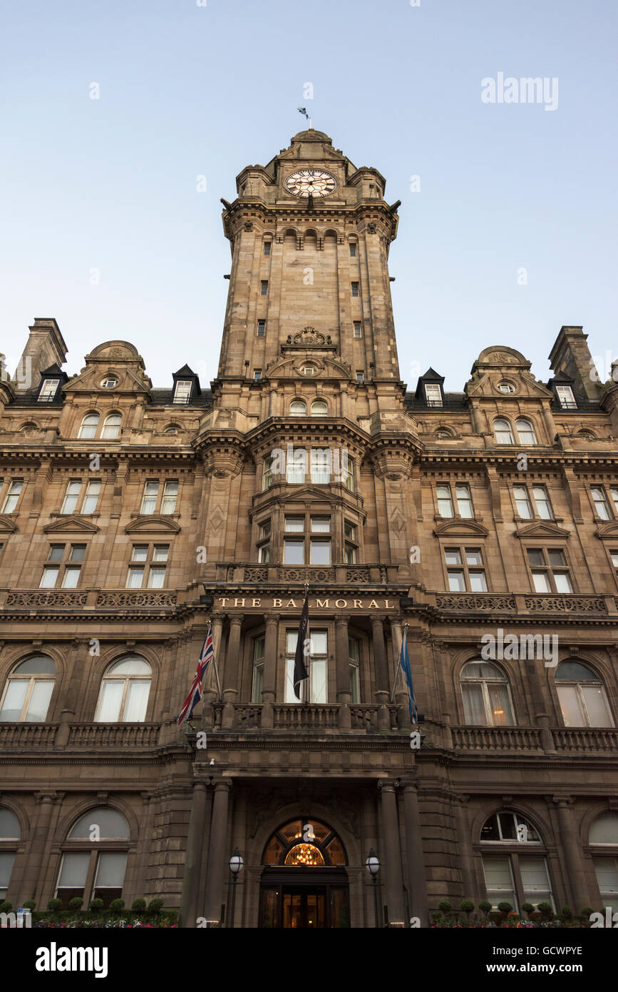 Hotel clock hi-res stock photography and images - Alamy