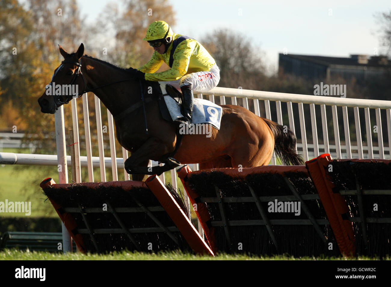 Leicester racecourse hi-res stock photography and images - Alamy