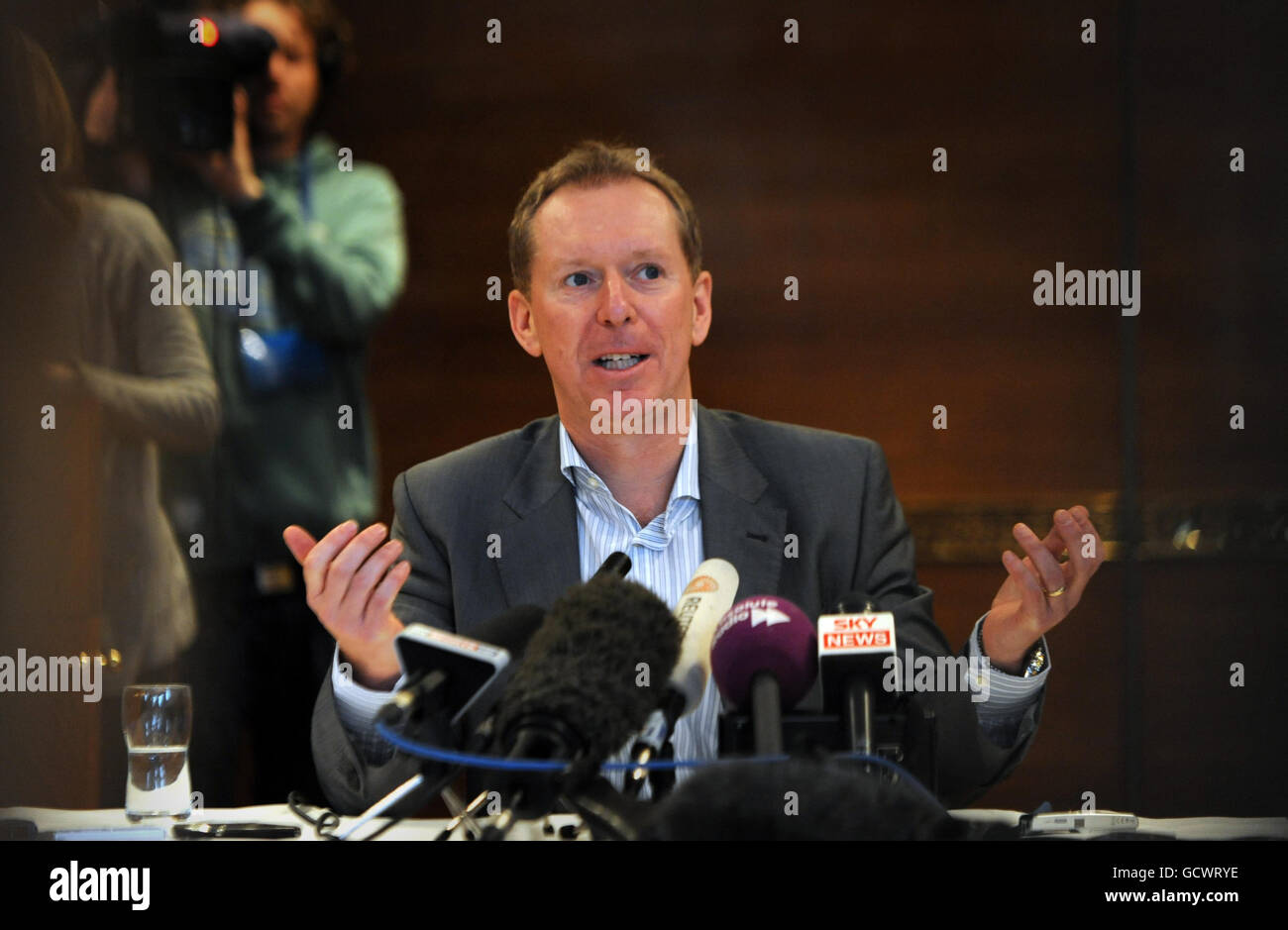 Soccer - FIFA World Cup 2018/2022 - Andy Anson Press Conference ...
