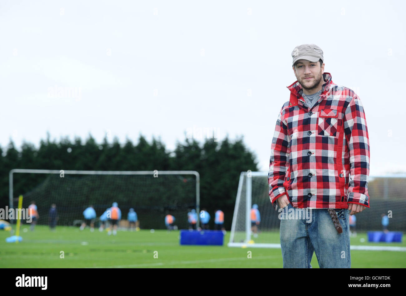 Matt Cardle trains with Spurs Stock Photo - Alamy