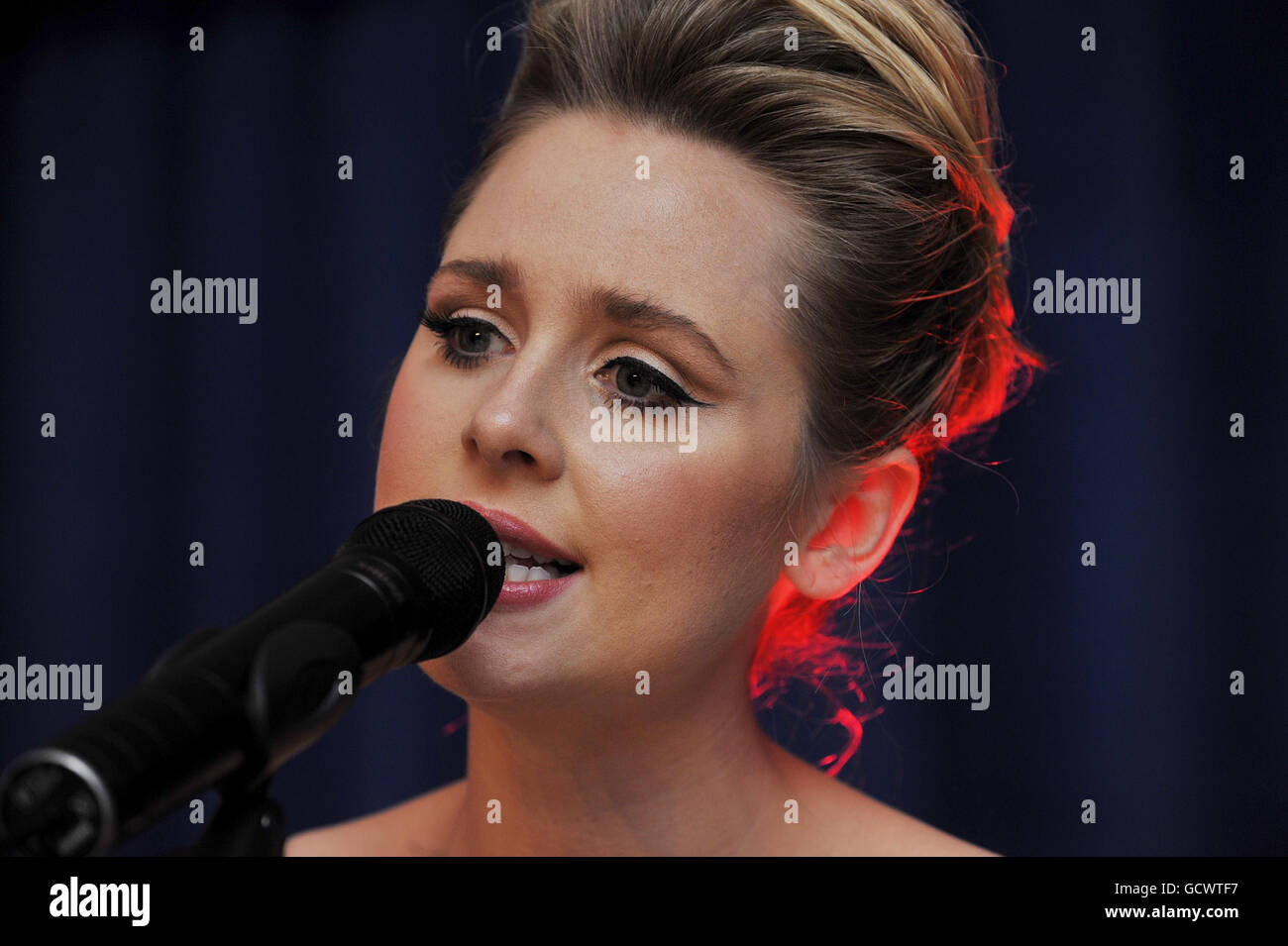 Jamie olivers big night out hi-res stock photography and images - Alamy