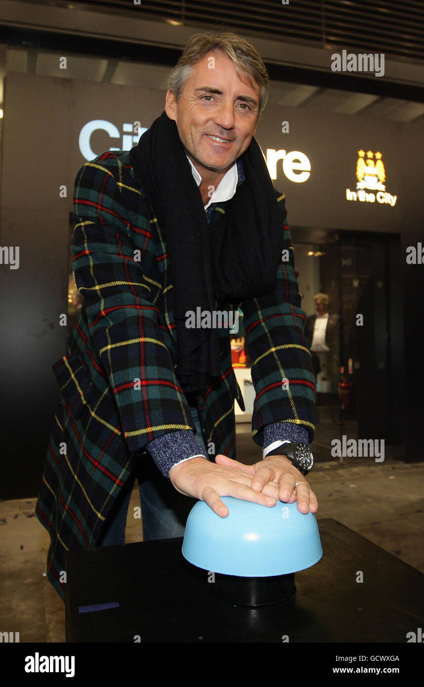 Soccer roberto mancini opens new manchester city store arndale centre ...