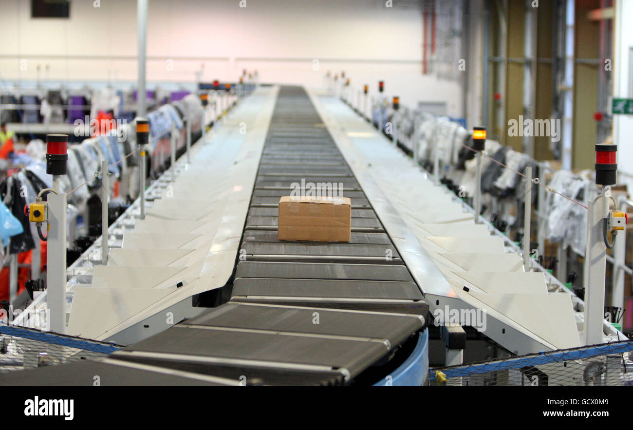 British Forces Post office - RAF Northolt Stock Photo - Alamy