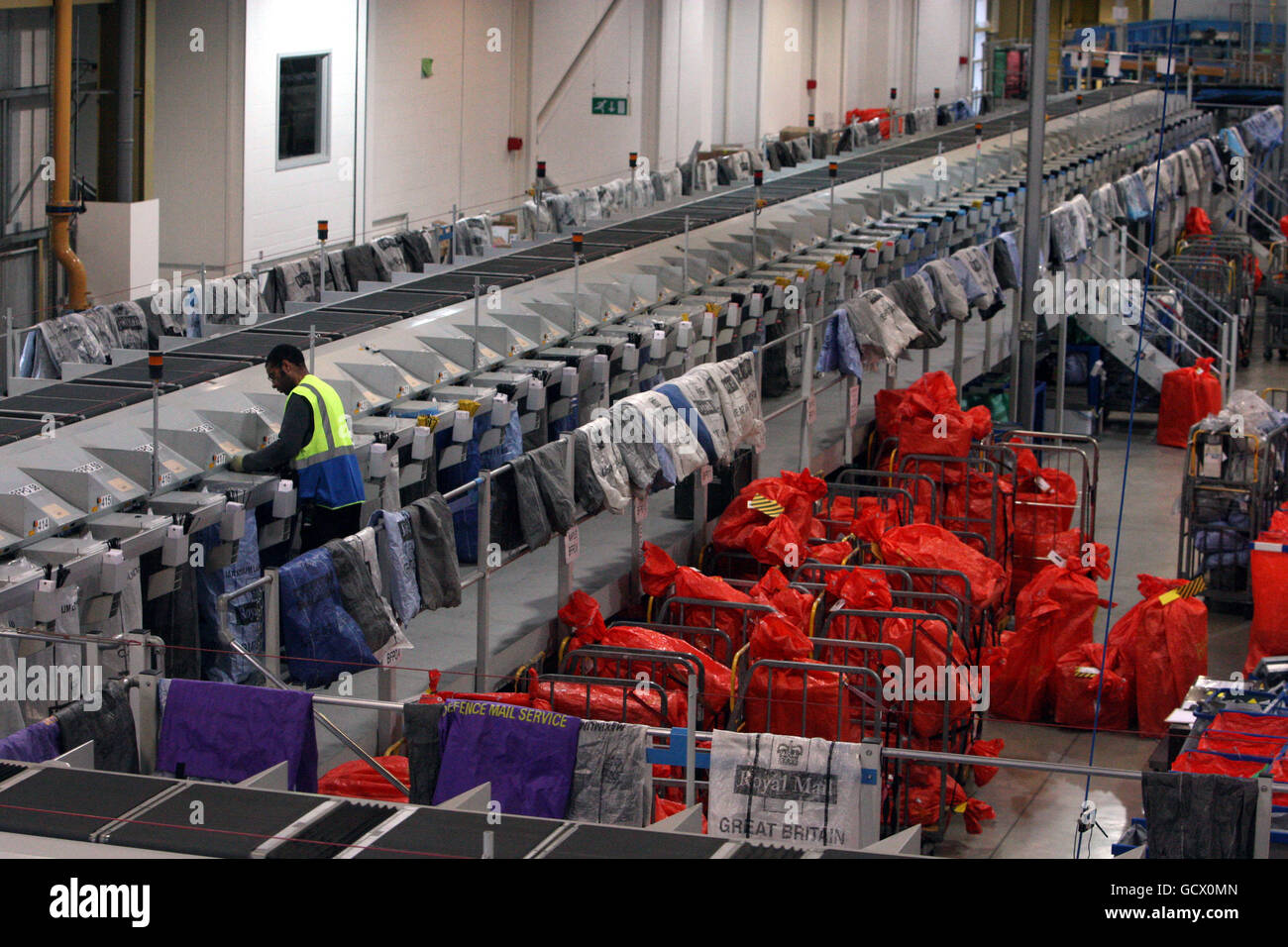 British Forces Post office - RAF Northolt Stock Photo - Alamy