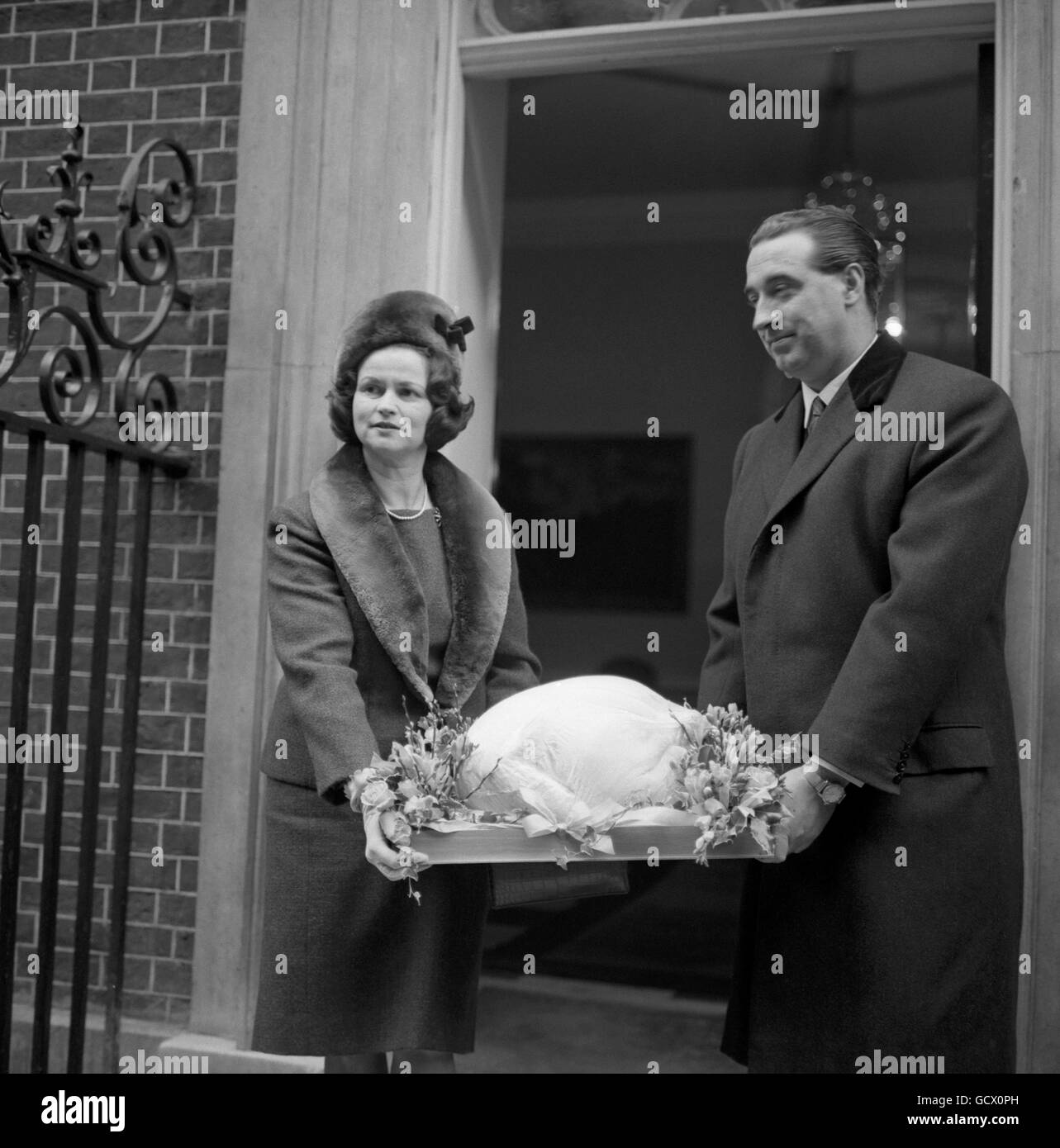 Bernard matthews and his wife hi-res stock photography and images - Alamy