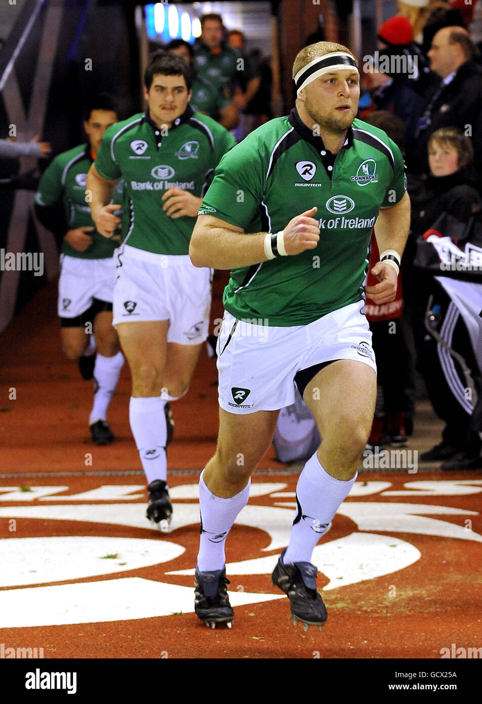 Full length strapping padding strap run running runs ran hi-res stock ...