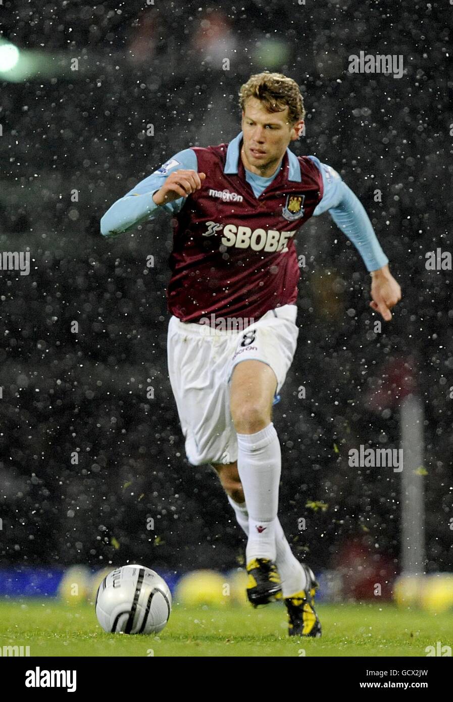 Jonathan spector manchester united hi-res stock photography and images ...