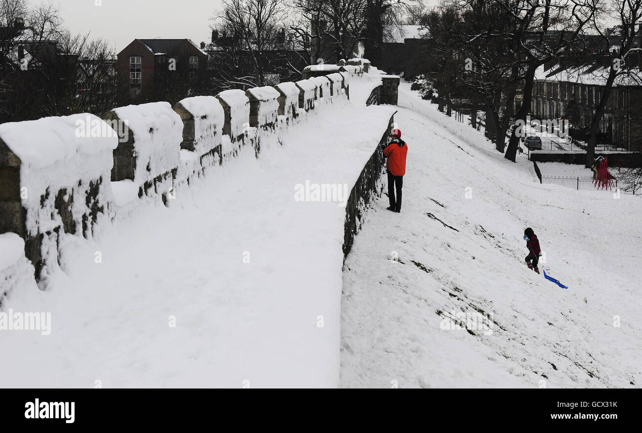 York city walls winter hi-res stock photography and images - Alamy