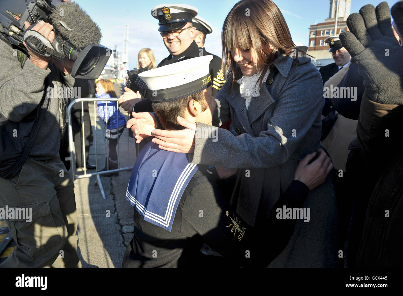 HMS Manchester arrives home Stock Photo - Alamy