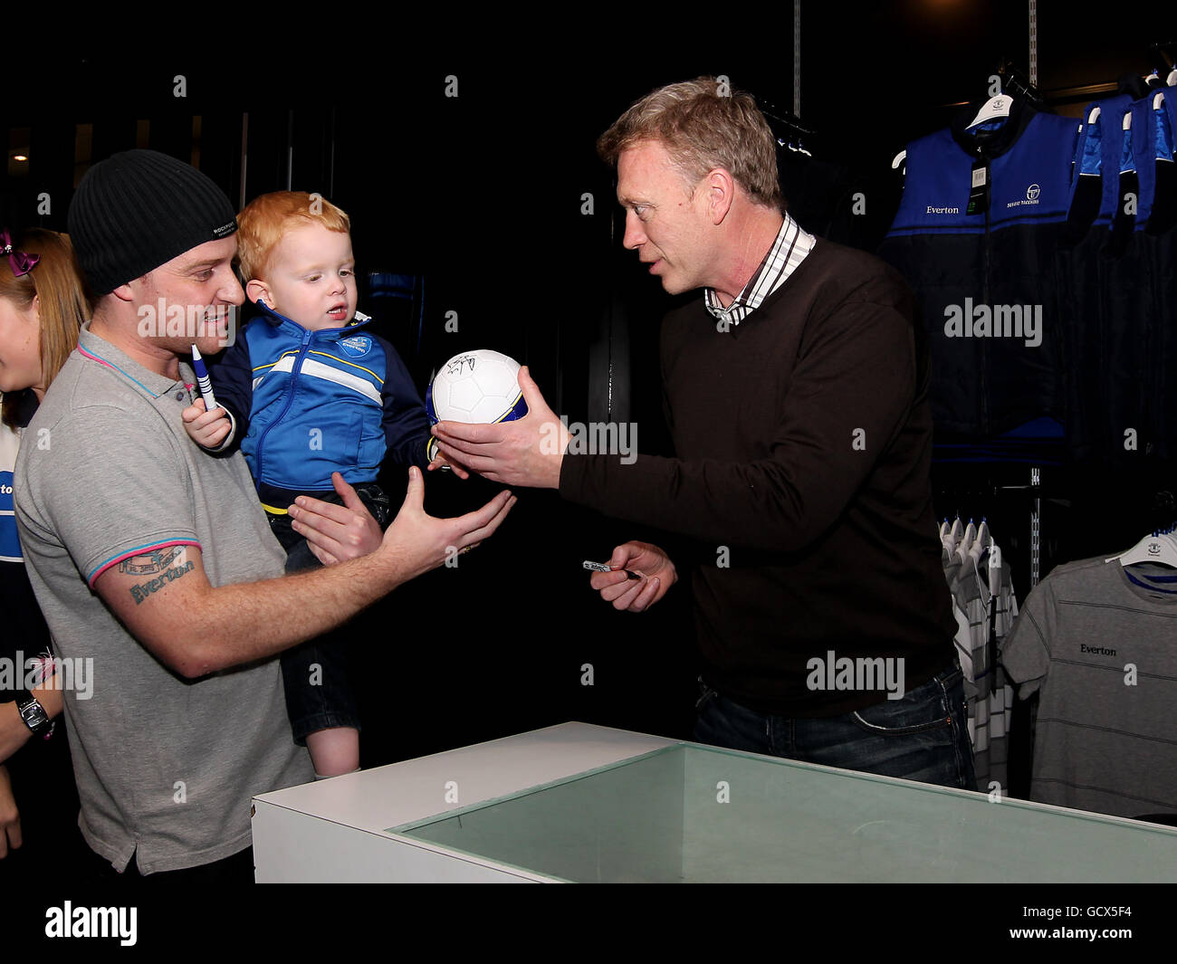 Everton two liverpool one hi-res stock photography and images - Alamy