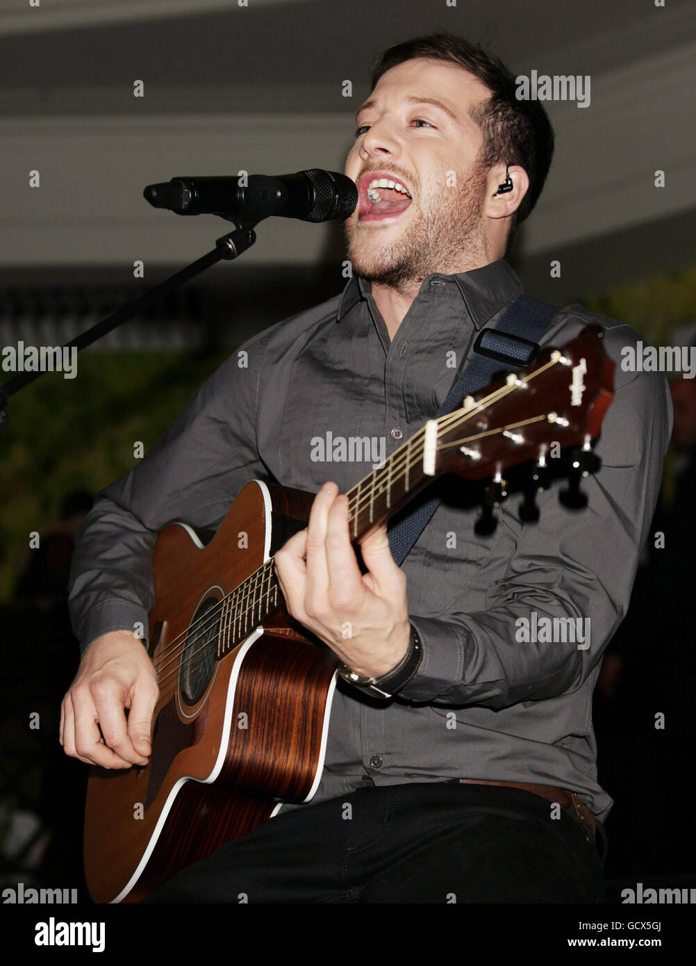 X Factor winner Matt Cardle performing at HMV Bayswater, in Whiteleys ...