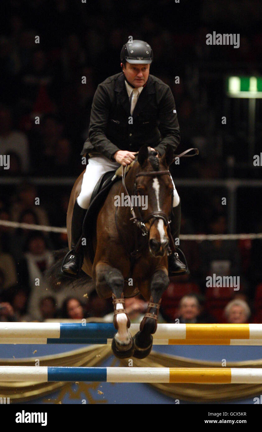 Great Britain's Robert Smith riding Talan competes in the Eros ...