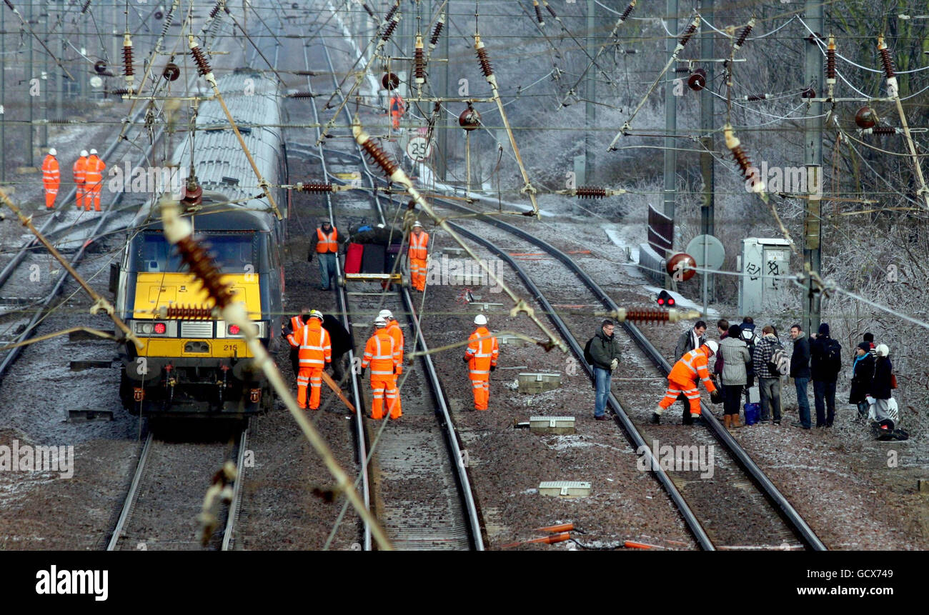 Huntingdon railway station hi-res stock photography and images - Alamy