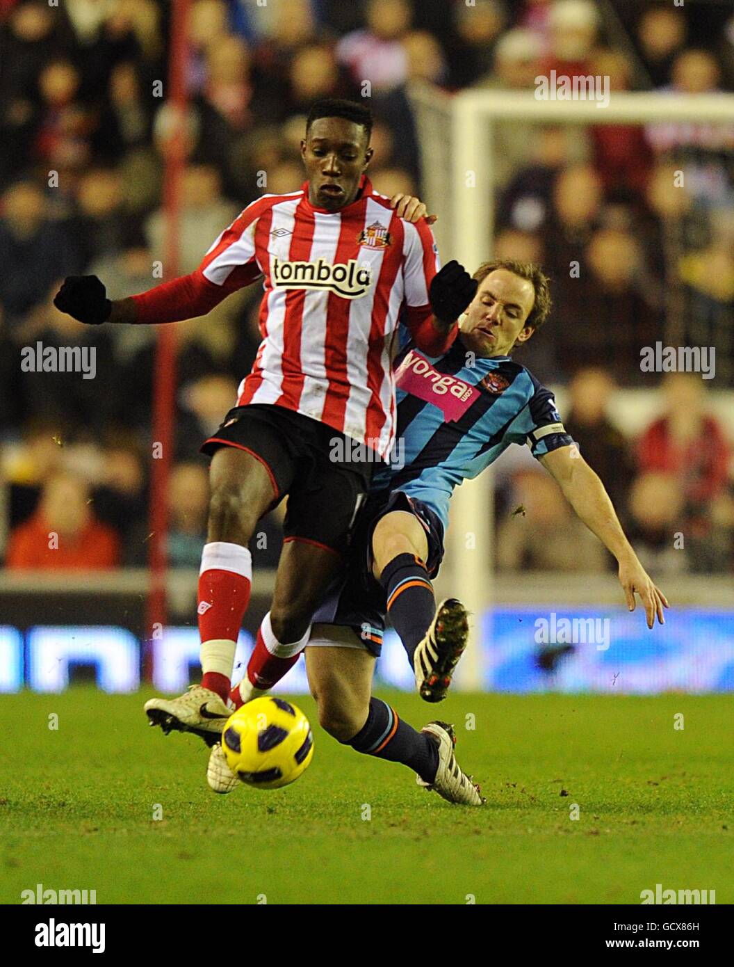 Left right sunderlands david vaughan hi-res stock photography and ...