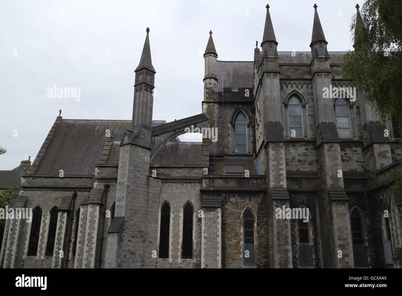St patricks cathedral dublin medieval hi-res stock photography and ...