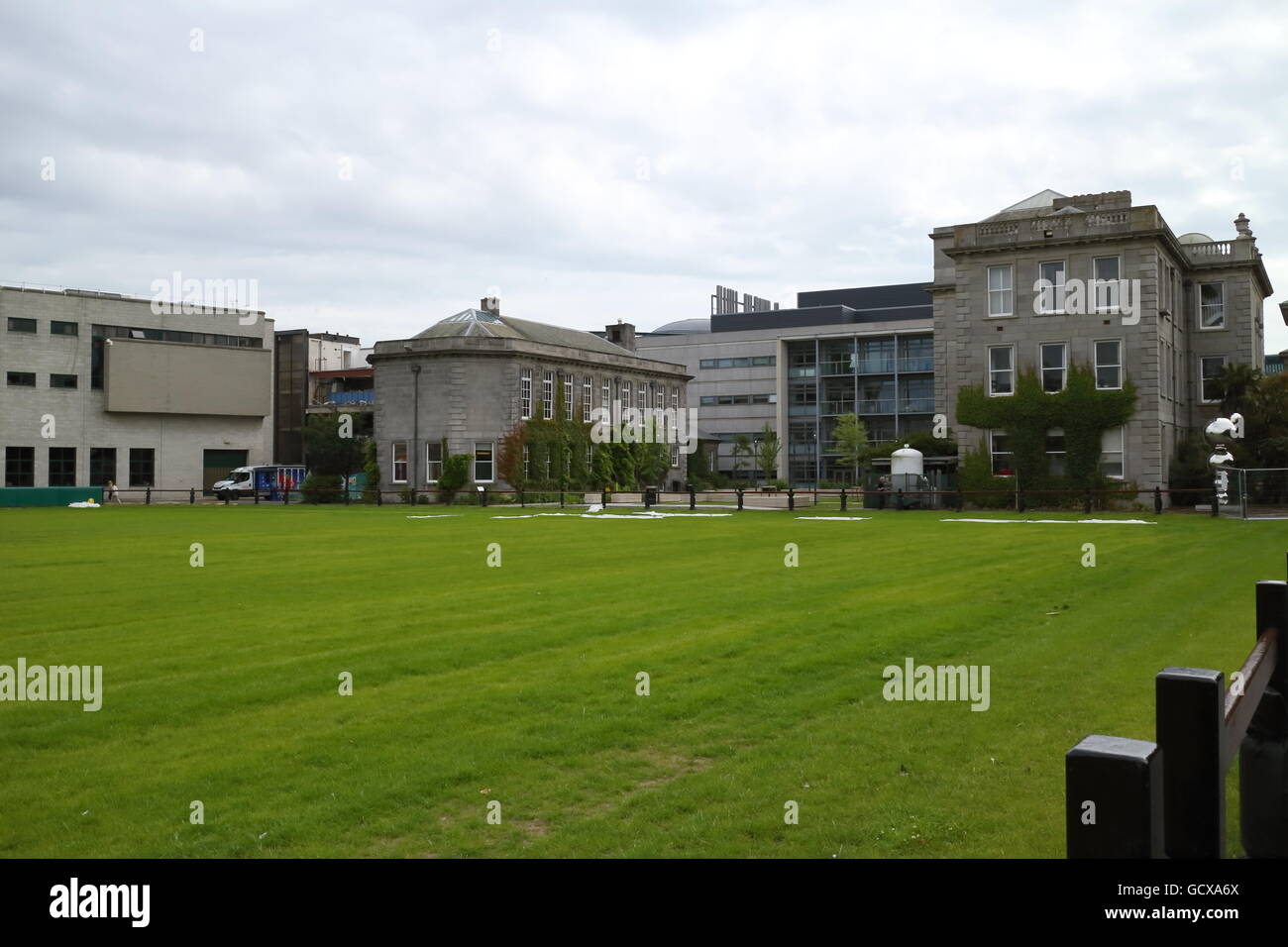 Dublin city center hi-res stock photography and images - Alamy