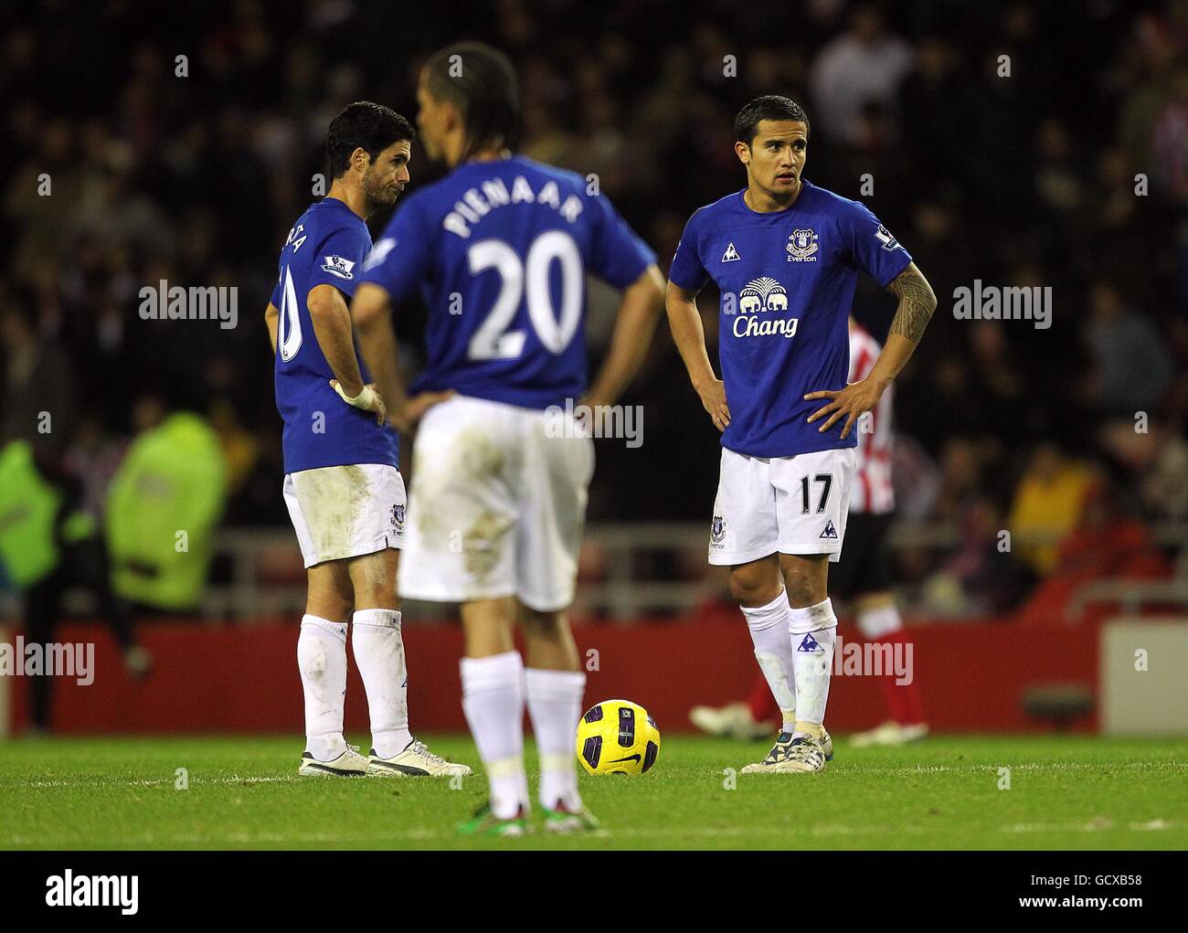 (left-right) Everton's Mikel Arteta, Steven Pienaar and Tim Cahill ...
