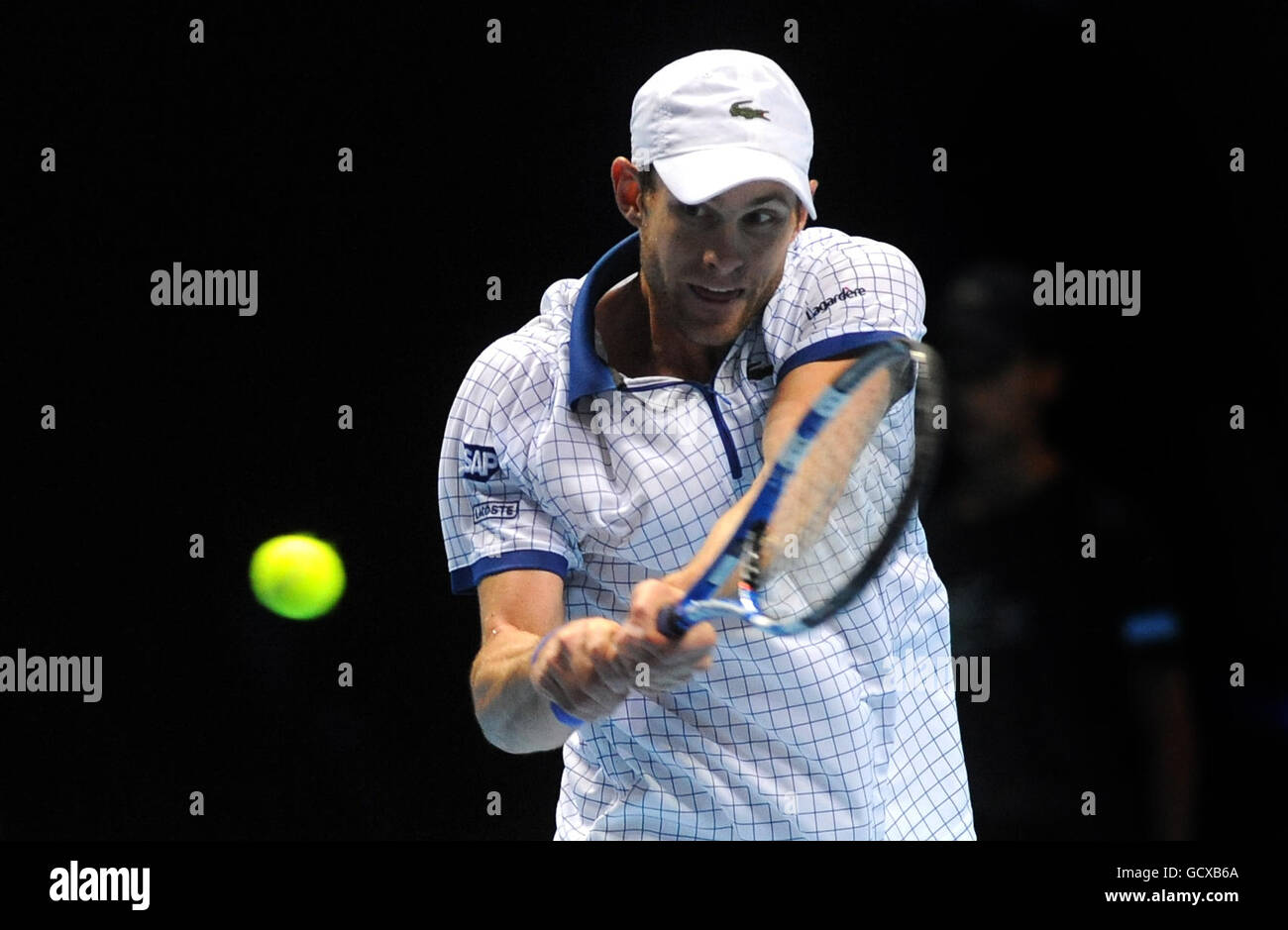 USA's Andy Roddick competes against Spain's Rafael Nadal during day two ...