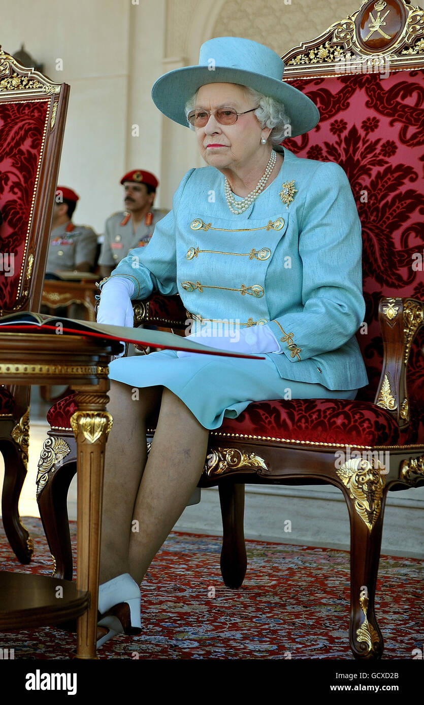 Royalty - Queen Elizabeth II State Visit to Oman Stock Photo - Alamy