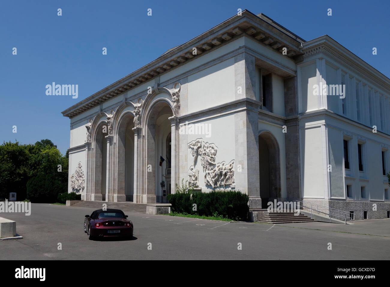 Exterior of the Romanian National Opera, Bucharest Romania Stock Photo ...