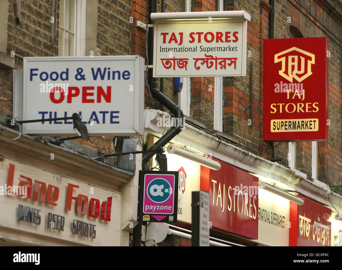 Bilingual street signs Stock Photo - Alamy