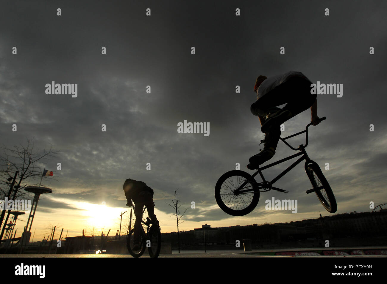 Bmx bowl hi-res stock photography and images - Alamy