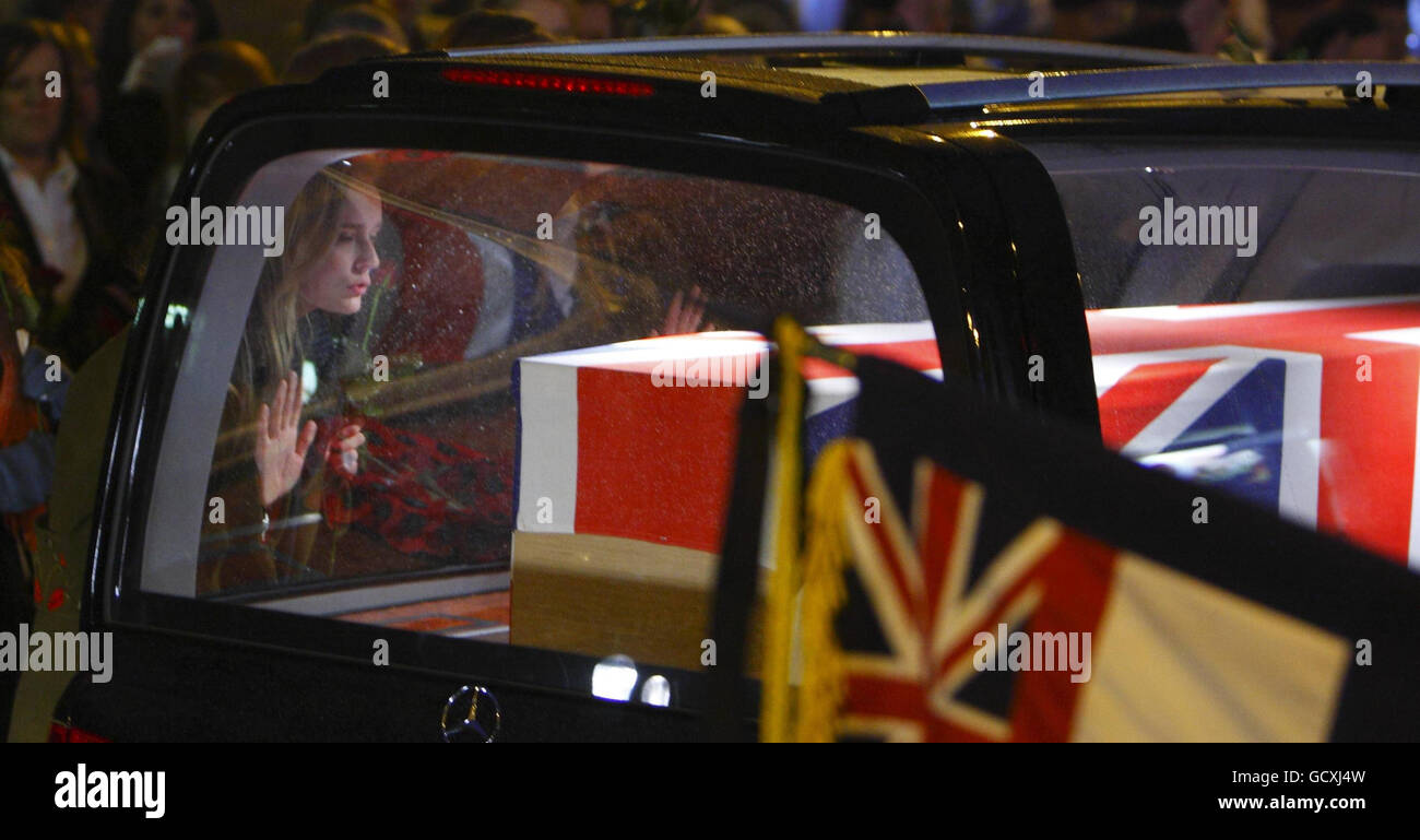 Isabella Howard, the sister of Private John Howard, 23, of the 3rd ...