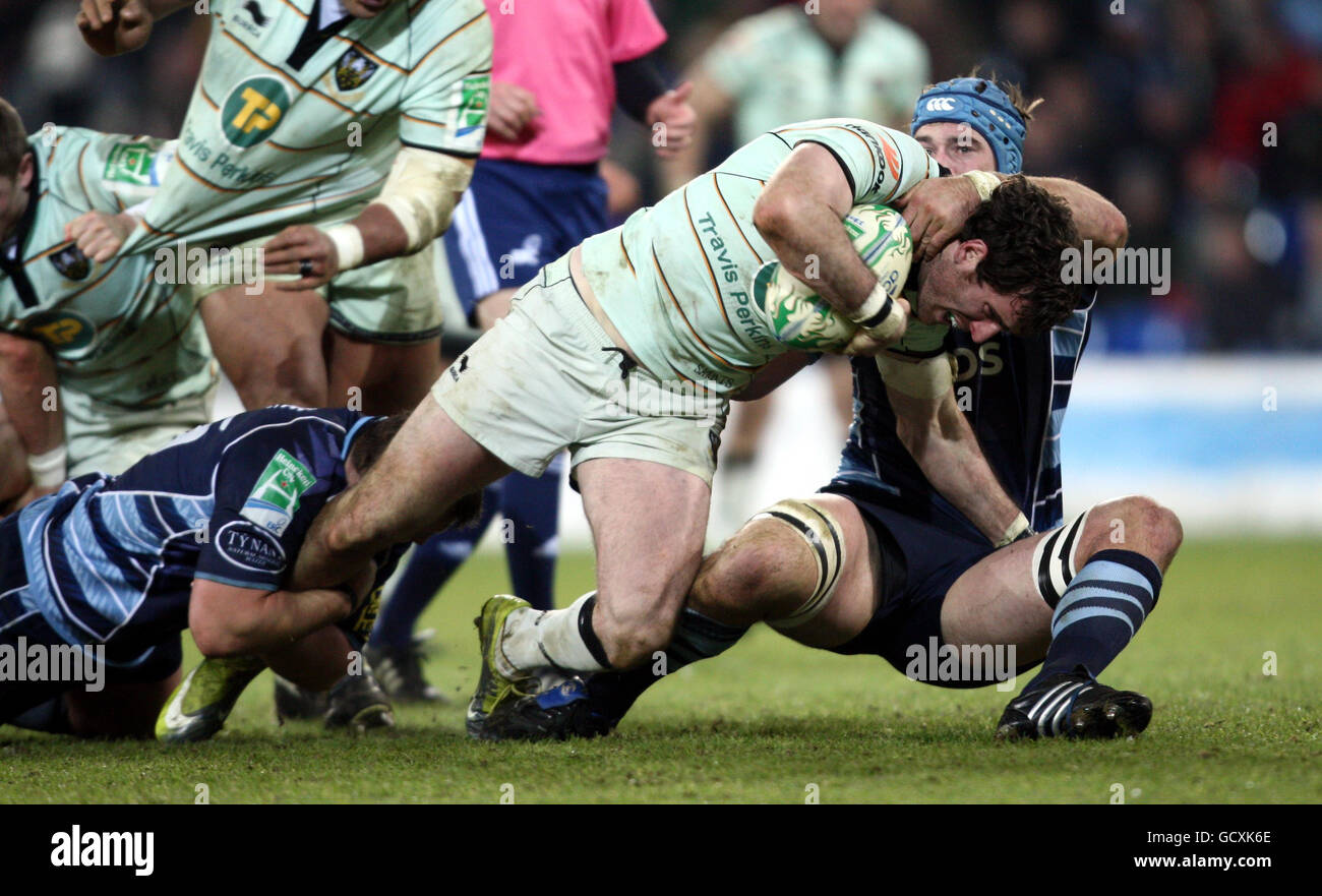 Rugbyu cardiff full length tackling scrum cap mangrr hi-res stock ...