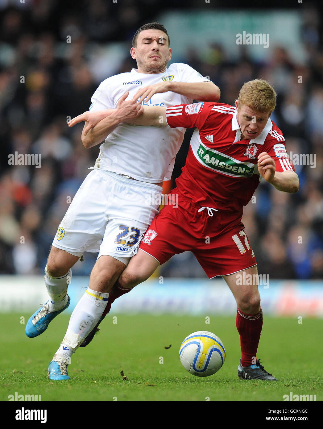 Leeds United's Robert Snodgrass and Middlesbrough's Barry Robson (right ...