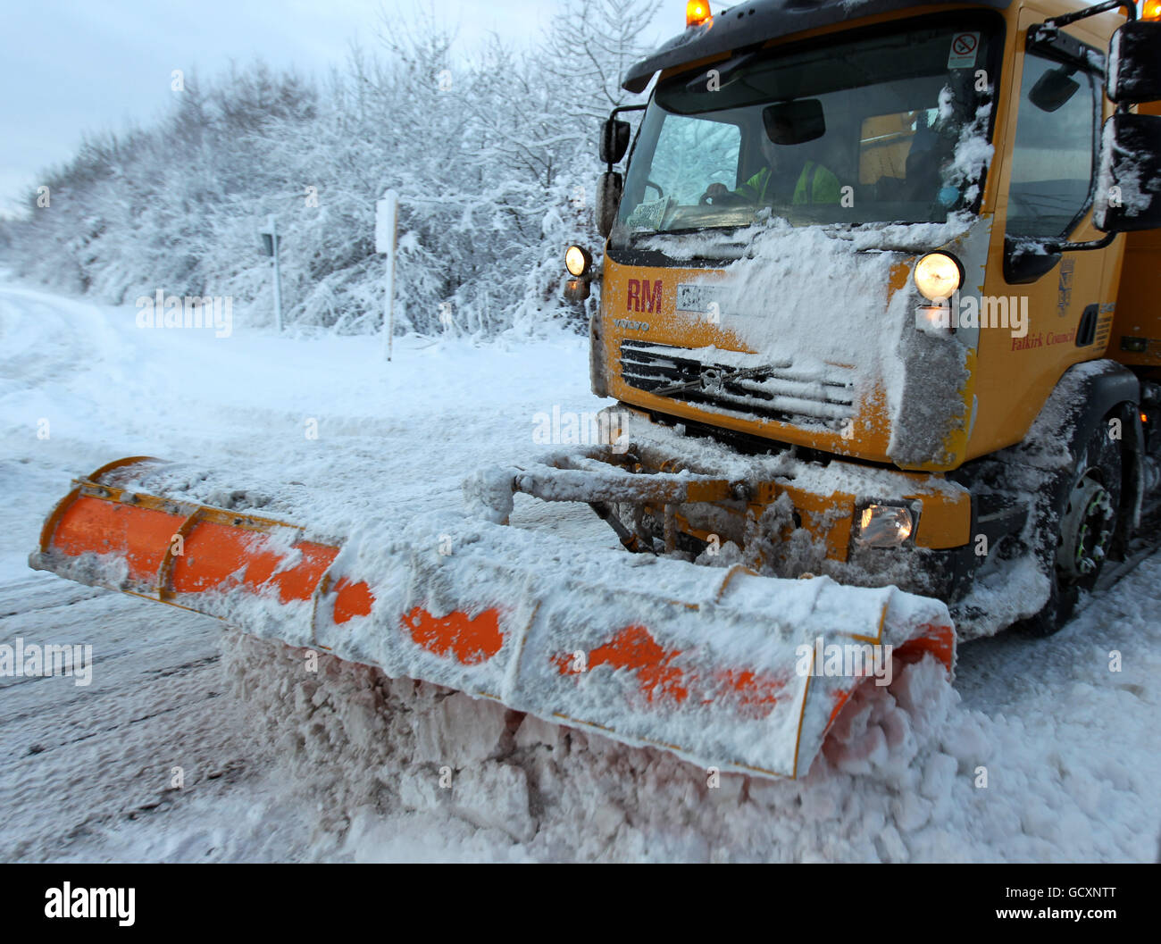 Central scotland after a night of snowfall hi-res stock photography and ...