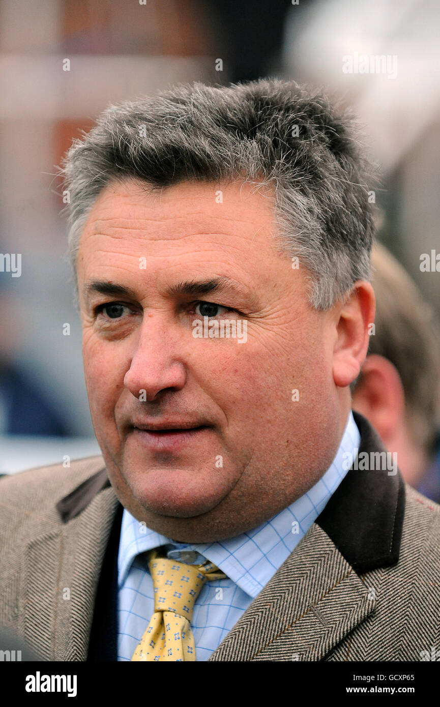 Paul nichols trainer hi-res stock photography and images - Alamy