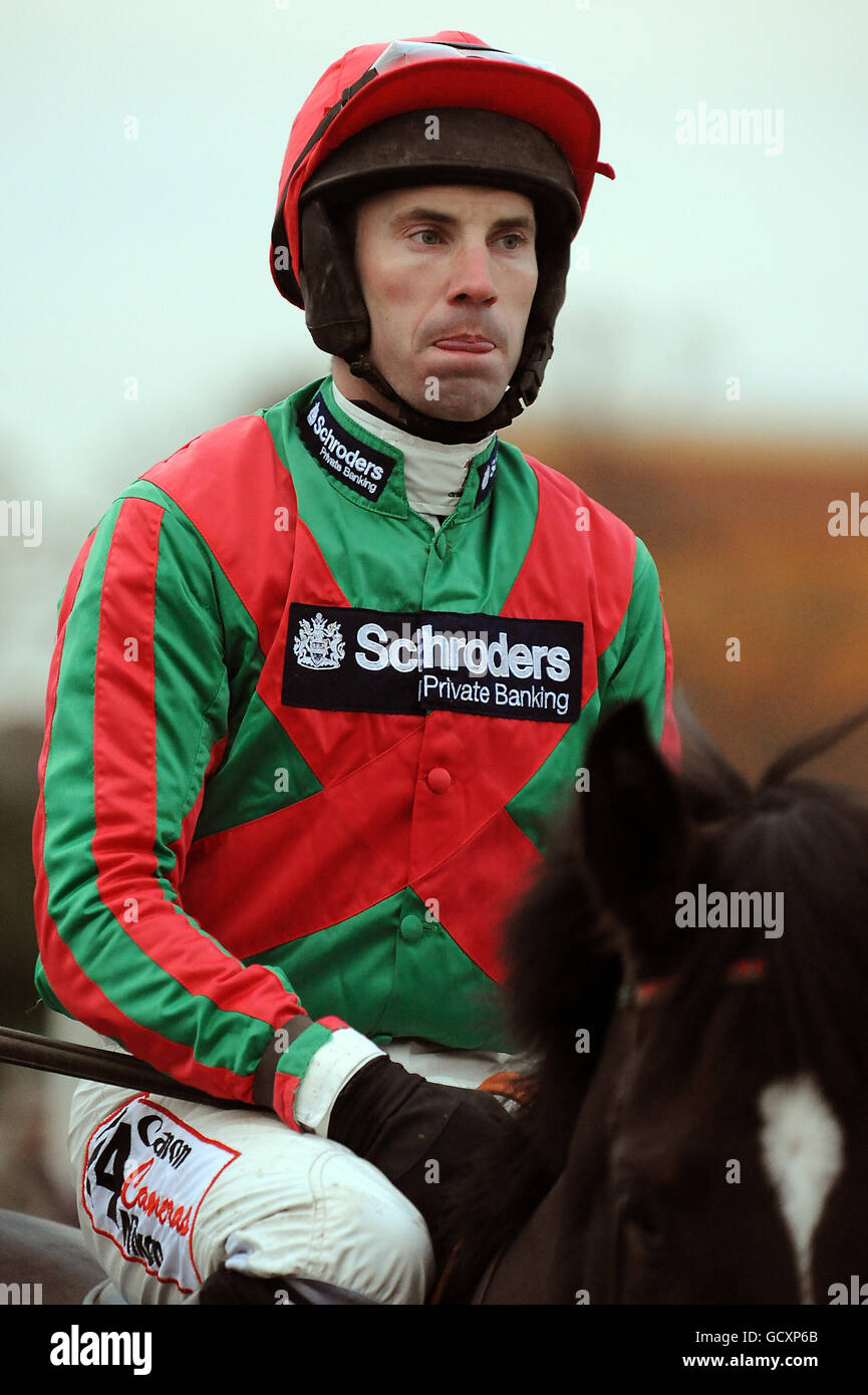 Bookmakers at newbury racecourse hi-res stock photography and images ...