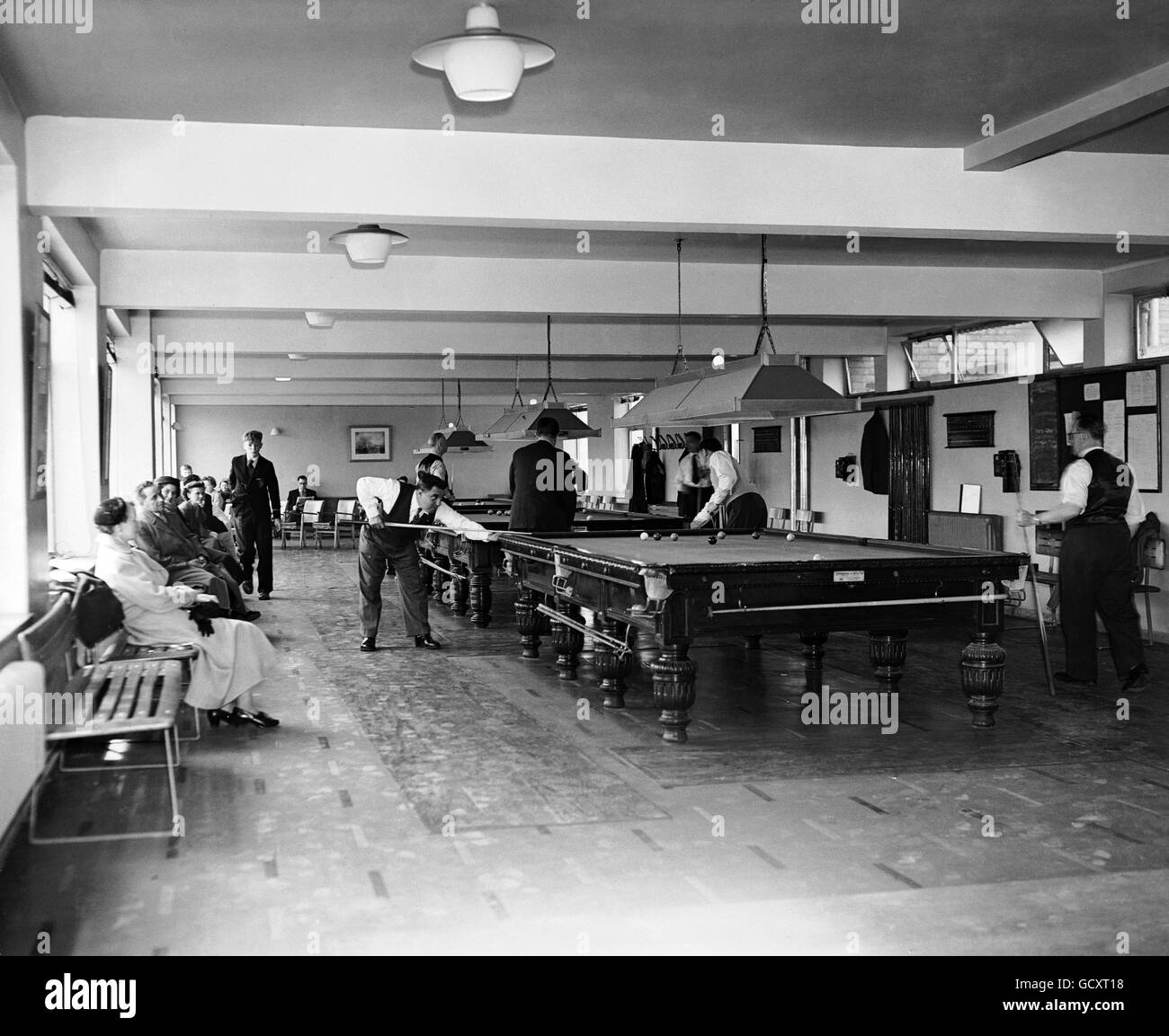 Snooker - Players in Snooker Hall Stock Photo - Alamy
