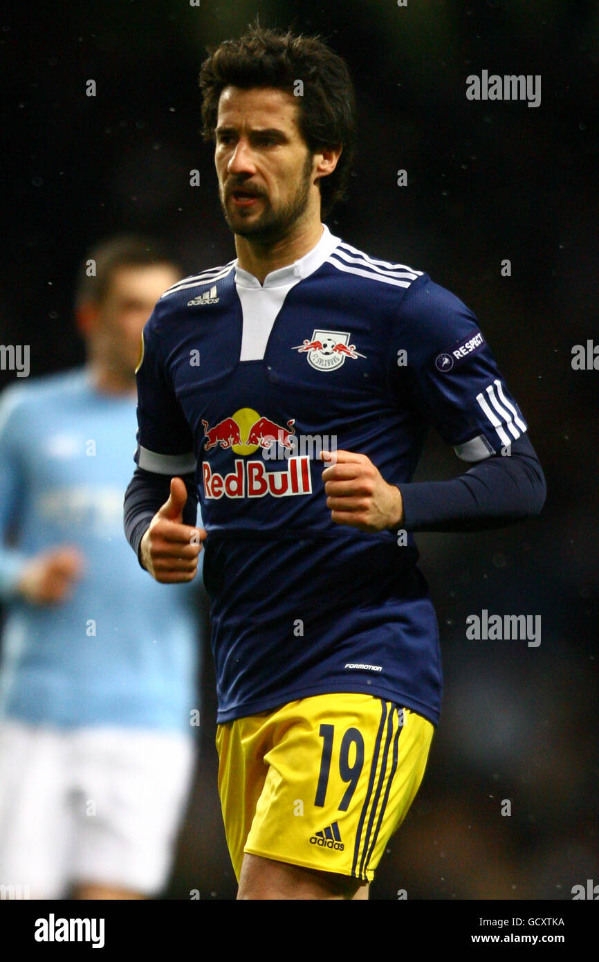 Manchester city v red bull salzburg hi-res stock photography and images ...