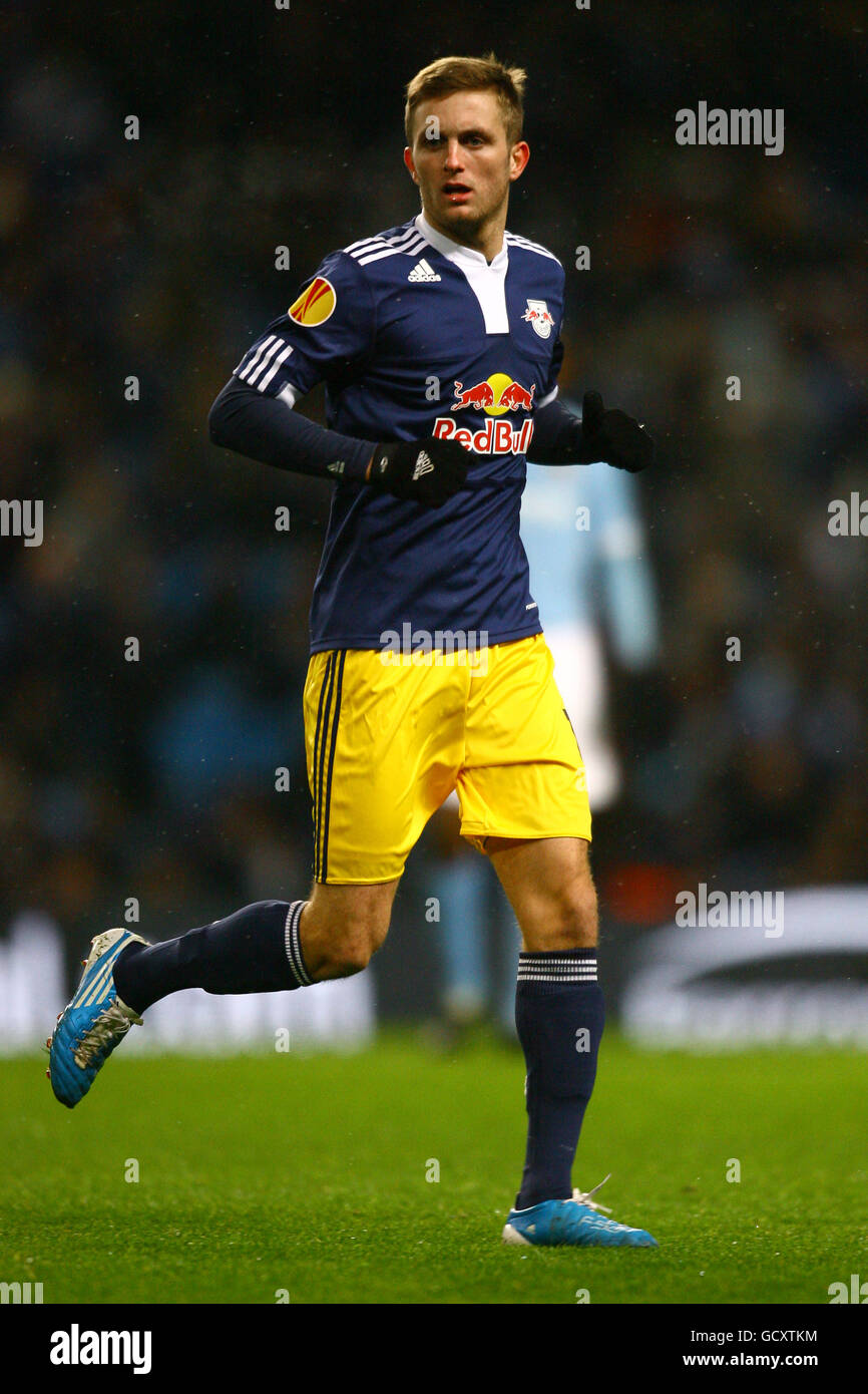 Manchester city v red bull salzburg hi-res stock photography and images ...