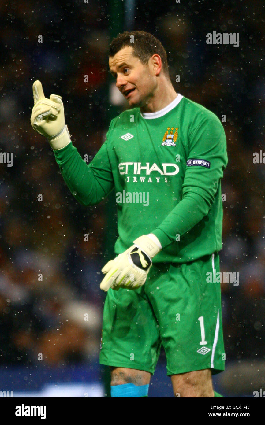 Manchester city v red bull salzburg hi-res stock photography and images ...