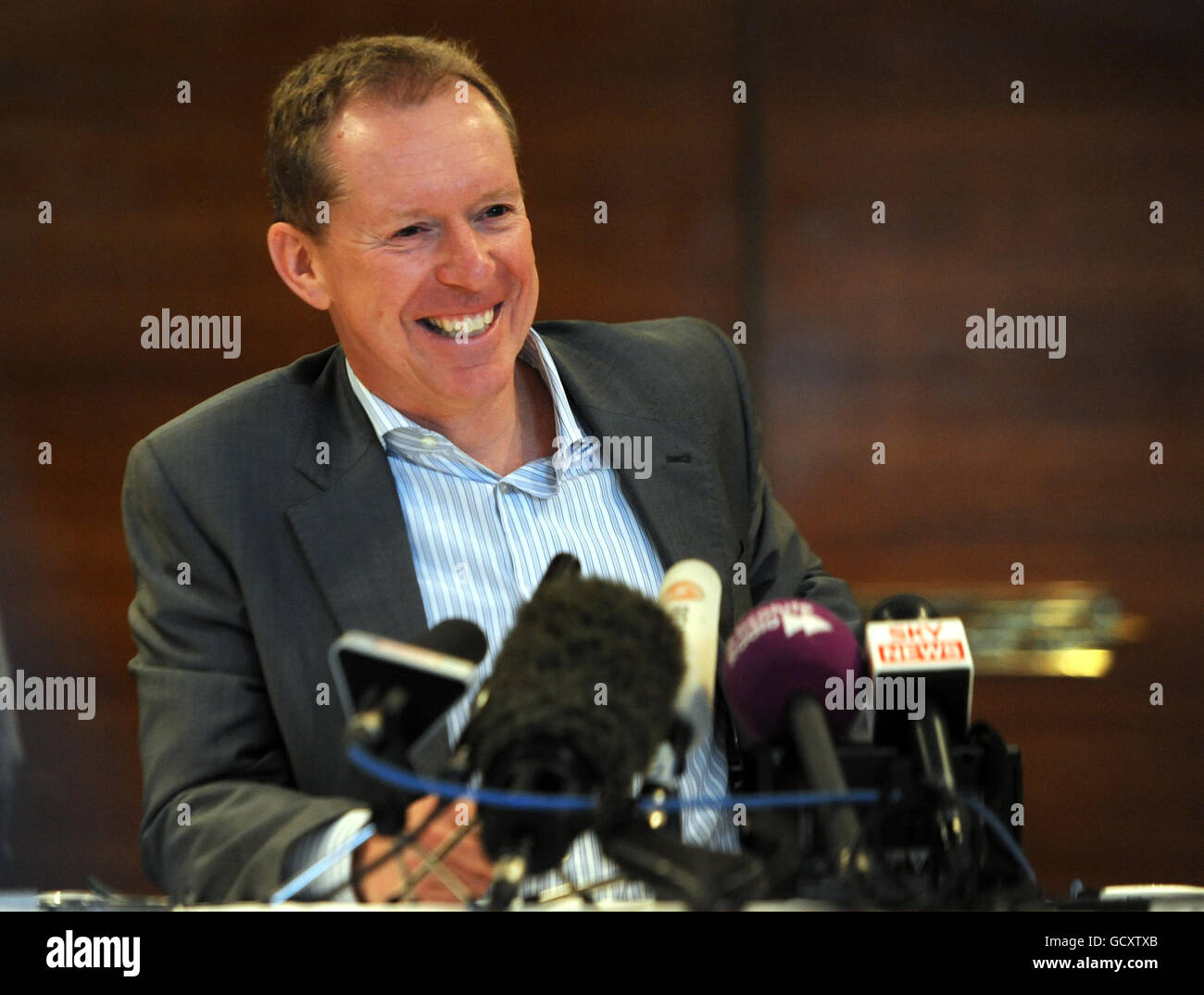 Soccer - FIFA World Cup 2018/2022 - Andy Anson Press Conference ...