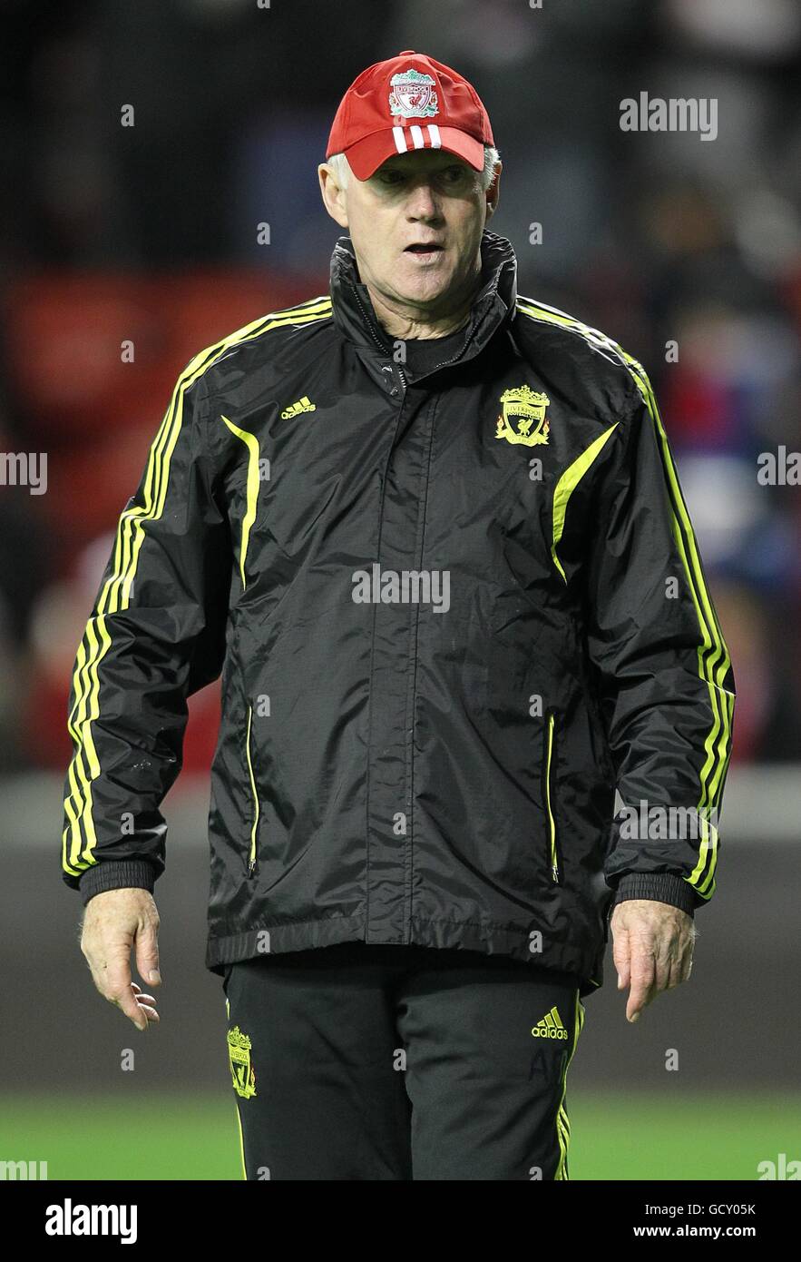 Coach liverpool fc hi-res stock photography and images - Alamy