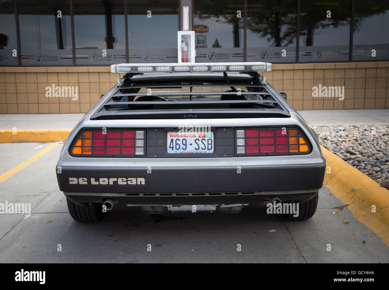 Back future delorean time machine hi-res stock photography and images ...