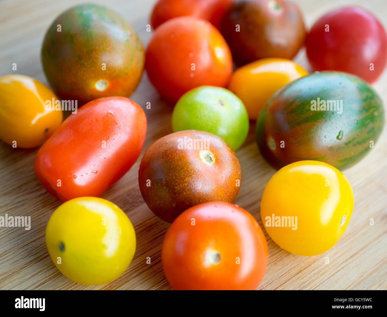 Tomato varieties hi-res stock photography and images - Alamy