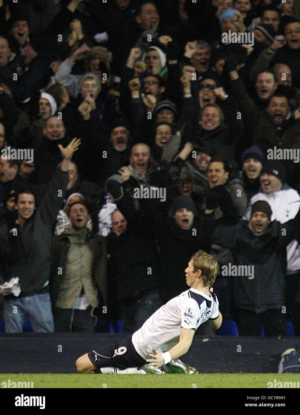 Tottenham Hotspurs' Roman Pavlyuchenko celebrates scoring his sides ...