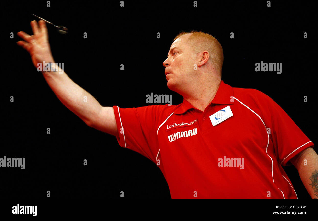 Darts - 2010 Ladbrokes.com World Darts Championship - Day Two ...