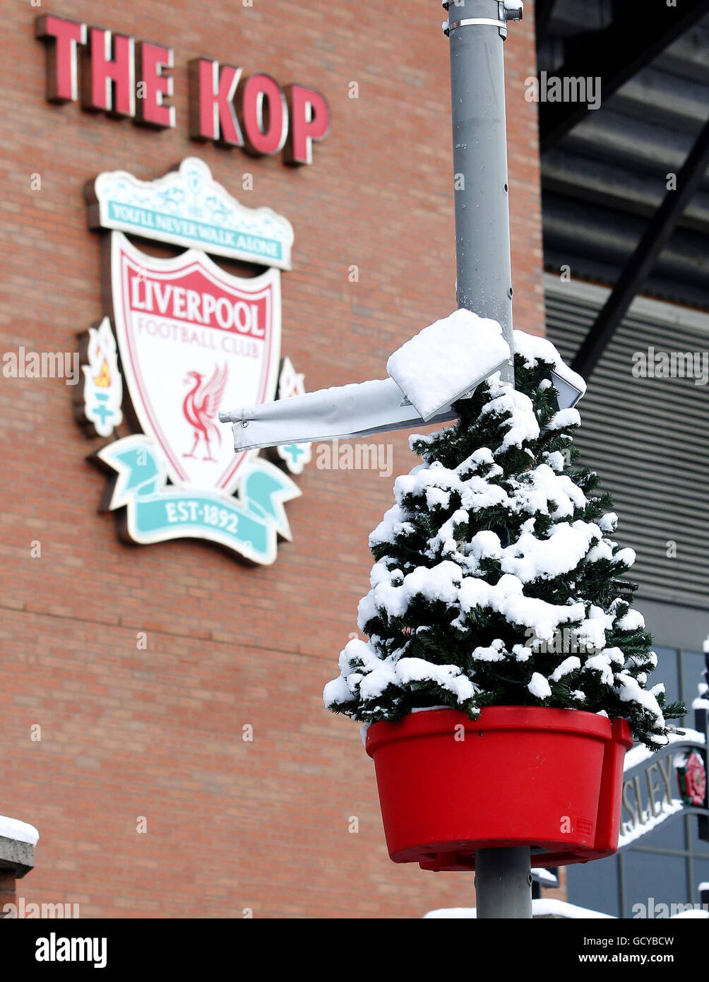 Soccer - Barclays Premier League - Liverpool v Fulham - Anfield. Snow ...