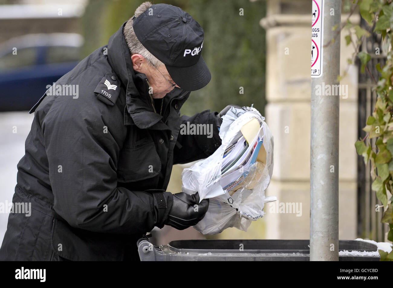 Police search bins on Canynge Road near the flat where Joanna Yeates ...