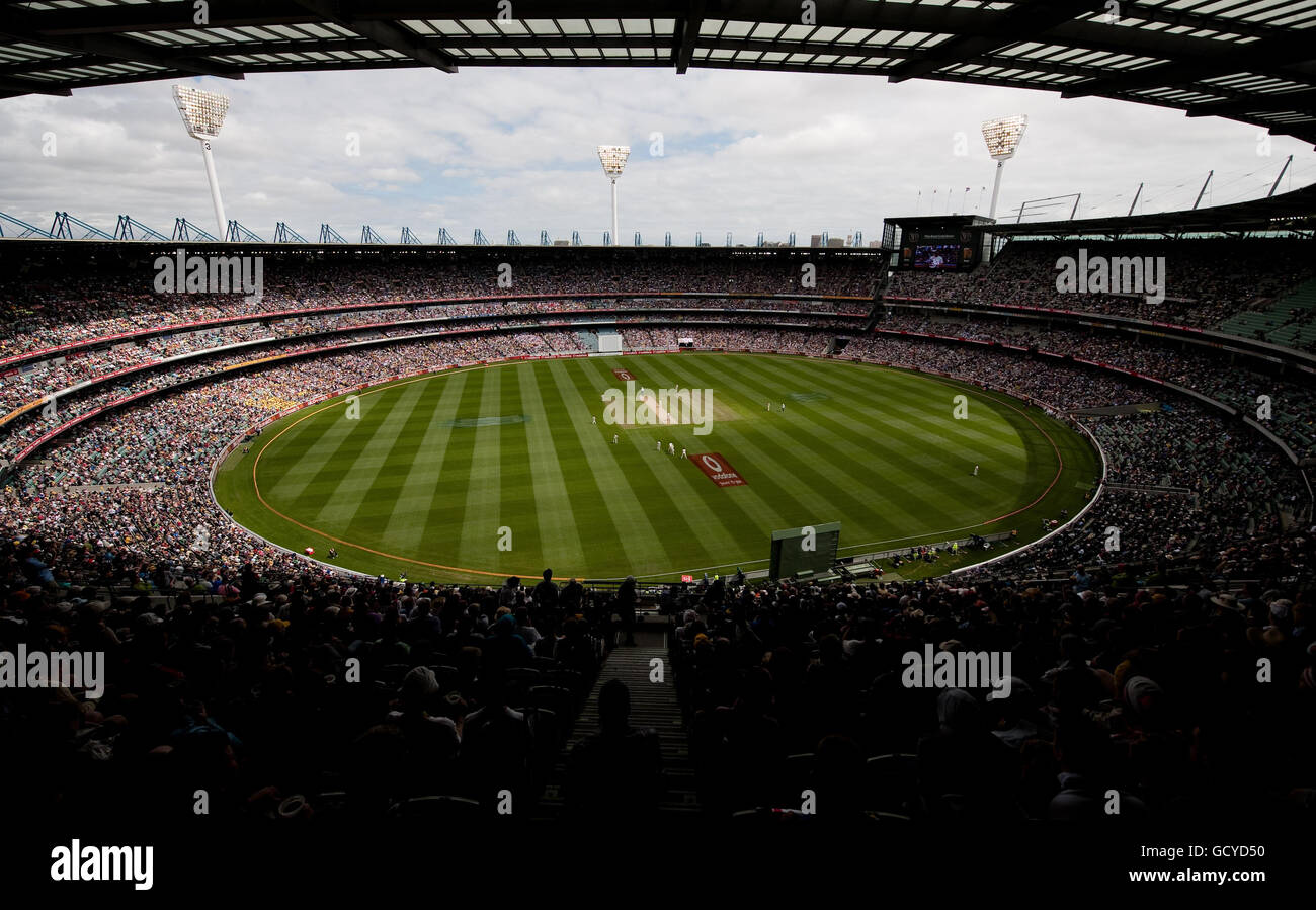 Cricket - 2010 Ashes Series - Fourth Test Match - Day One - Melbourne ...