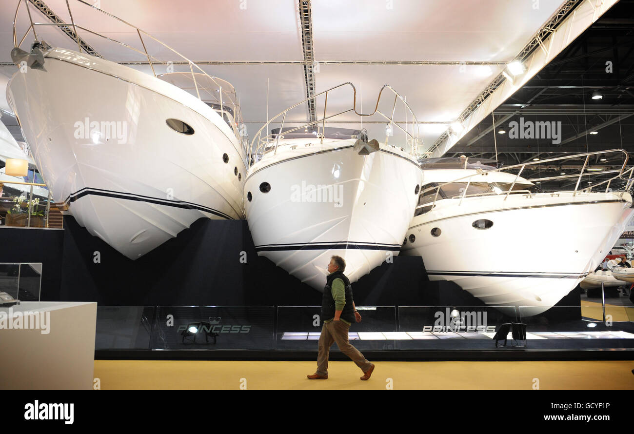 First day of a boat show hi-res stock photography and images - Alamy