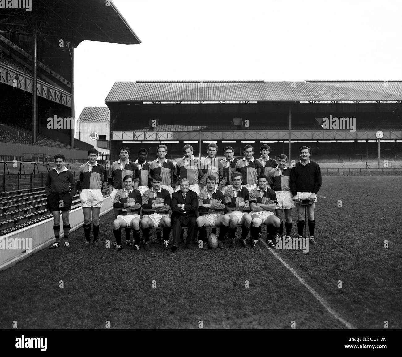 Harlequins rugby club quins hi-res stock photography and images - Alamy