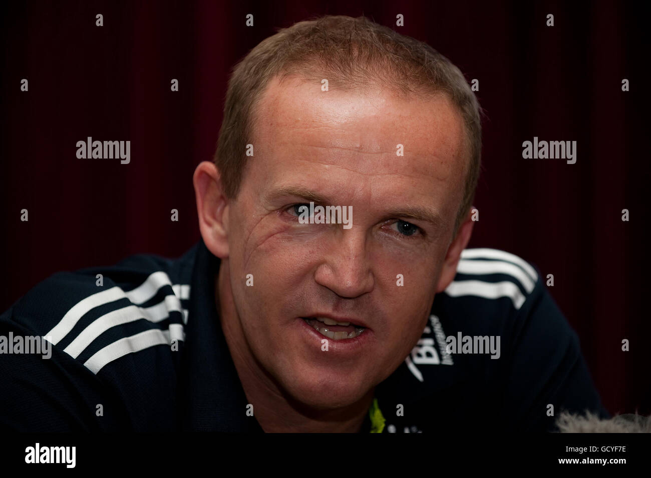 Cricket - England Press Conference - Sydney Stock Photo - Alamy